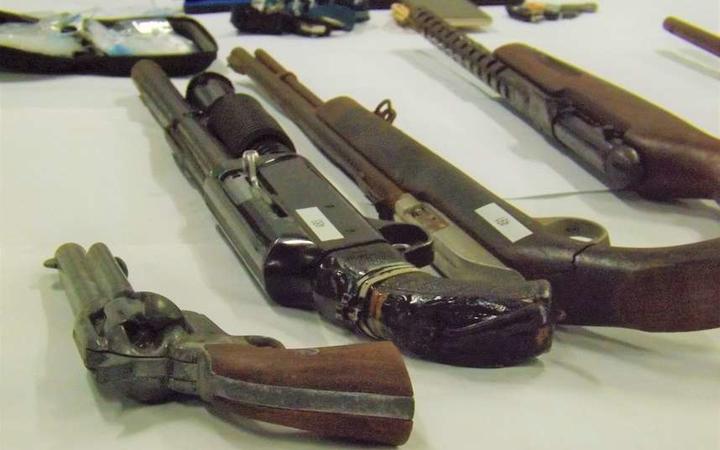 High powered weapons seized in Samoa police raid | RNZ News