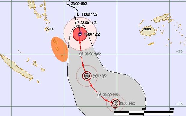 Warnings as cyclone nears Vanuatu's south | RNZ News