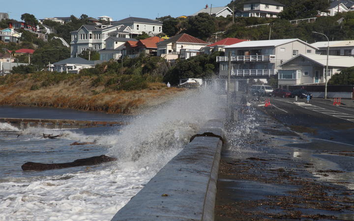 Huge waves hit Wellington's south coast, person swept out to sea ...