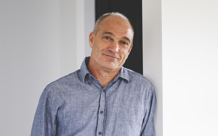 Standing Room Only for Sunday 5 December 2021 Standing Room Only | RNZ