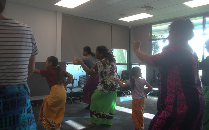 Samoan dance workshop raises questions on traditions | RNZ