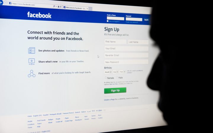 Warning over suspicious Facebook posts targeting children | RNZ News