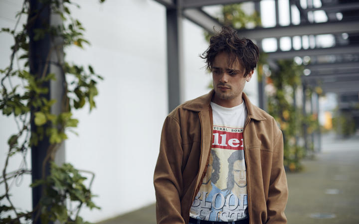 VIDEO PREMIERE: Harry Parsons ‘Scars’ | RNZ