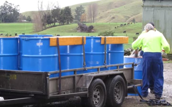 Recycling farm waste | RNZ